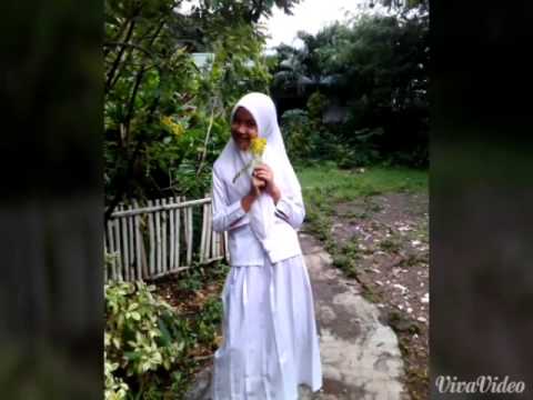 Puji Della Adelia Slide Show Video - YouTube