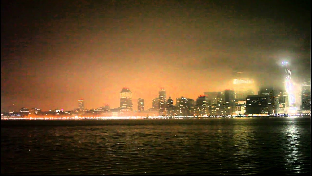new york weather 2011 night manhattan mist\fog - YouTube