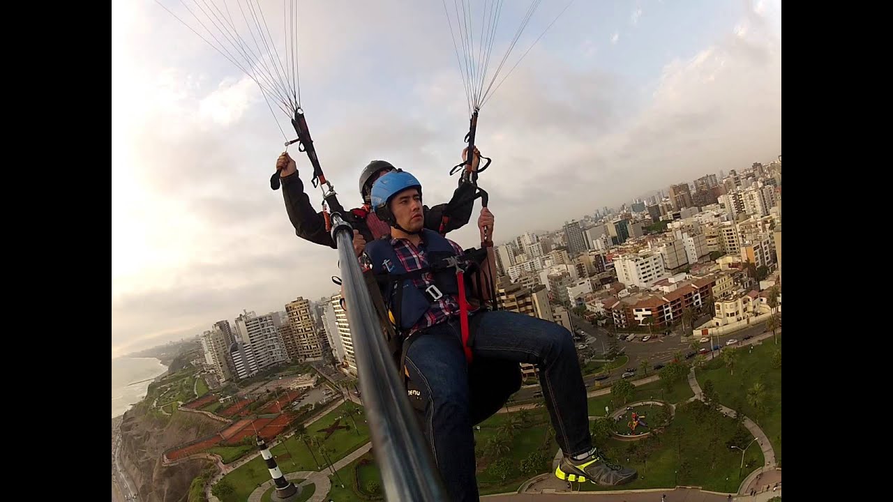 Vuelo en parapente, sobre la costa de Lima, Perú, Miraflores, Costa ...