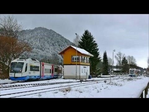 Bahnhof Schliersee im Winter mit der Bayerischen Oberlandbahn - YouTube