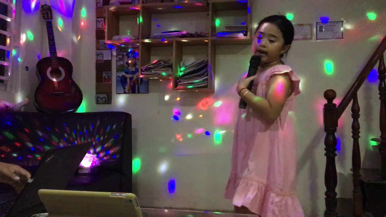 Anh nhà ở đâu thế ( sáng tác : AMEE, BRay ) - YouTube