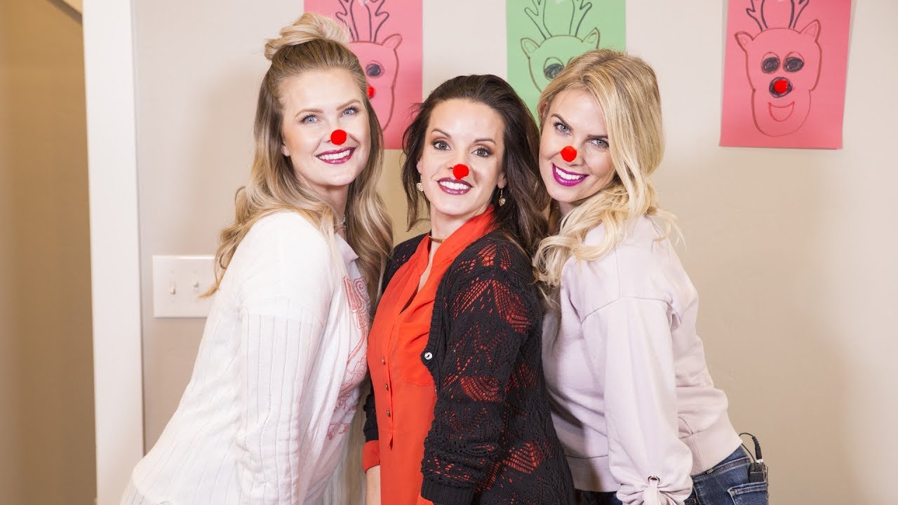 Holiday 'Minute to Win It' Challenges! - YouTube