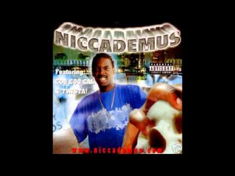 Niccademus - Make It Shake