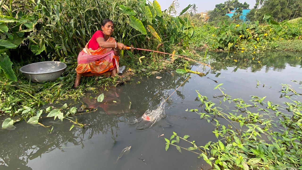 Amazing Hook Fishing | Incredible Hook Fishing By Old Lady From ...