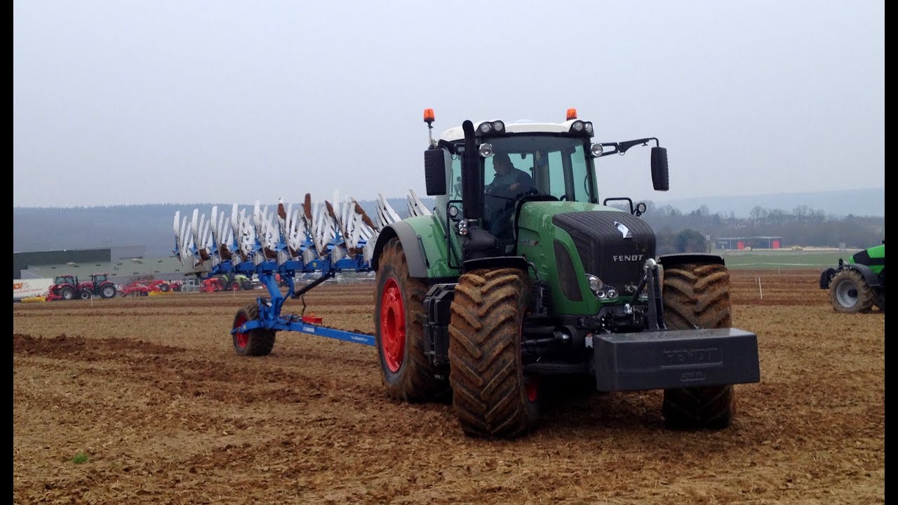 Démonstration déchaumage semis Xérion 5000/ Quivogne Fendt 939 vario ...