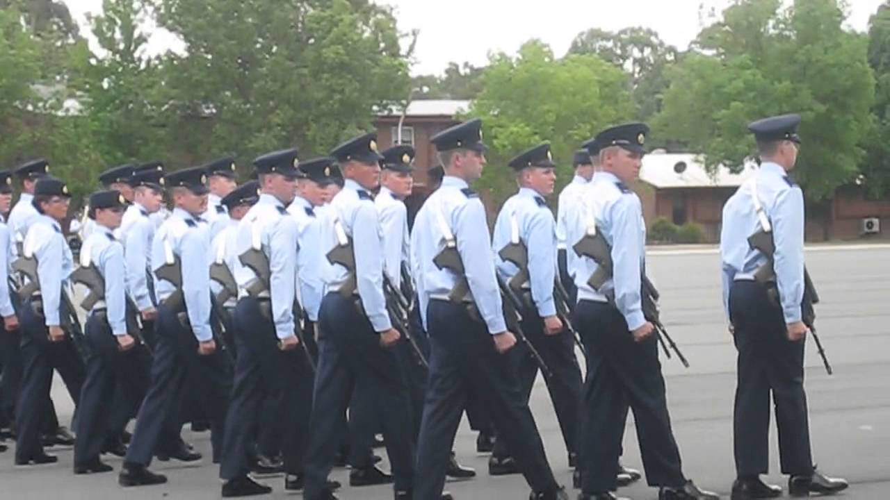 RAAF Graduation Wagga February 2014 - YouTube
