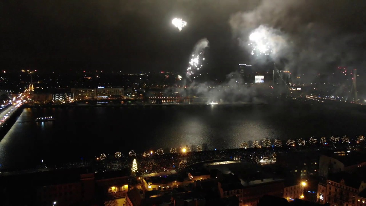 New year firework in Riga 2019, short Full HD video - YouTube