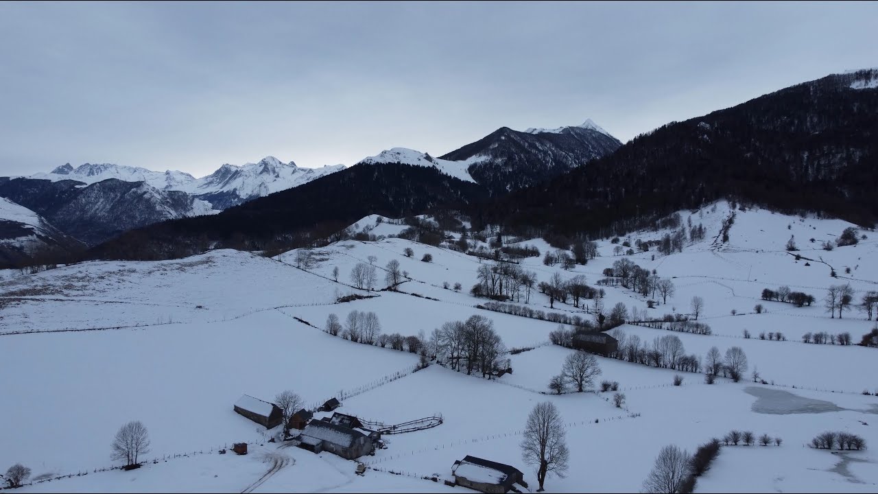 Plateau du Benou Neige 2023 - YouTube