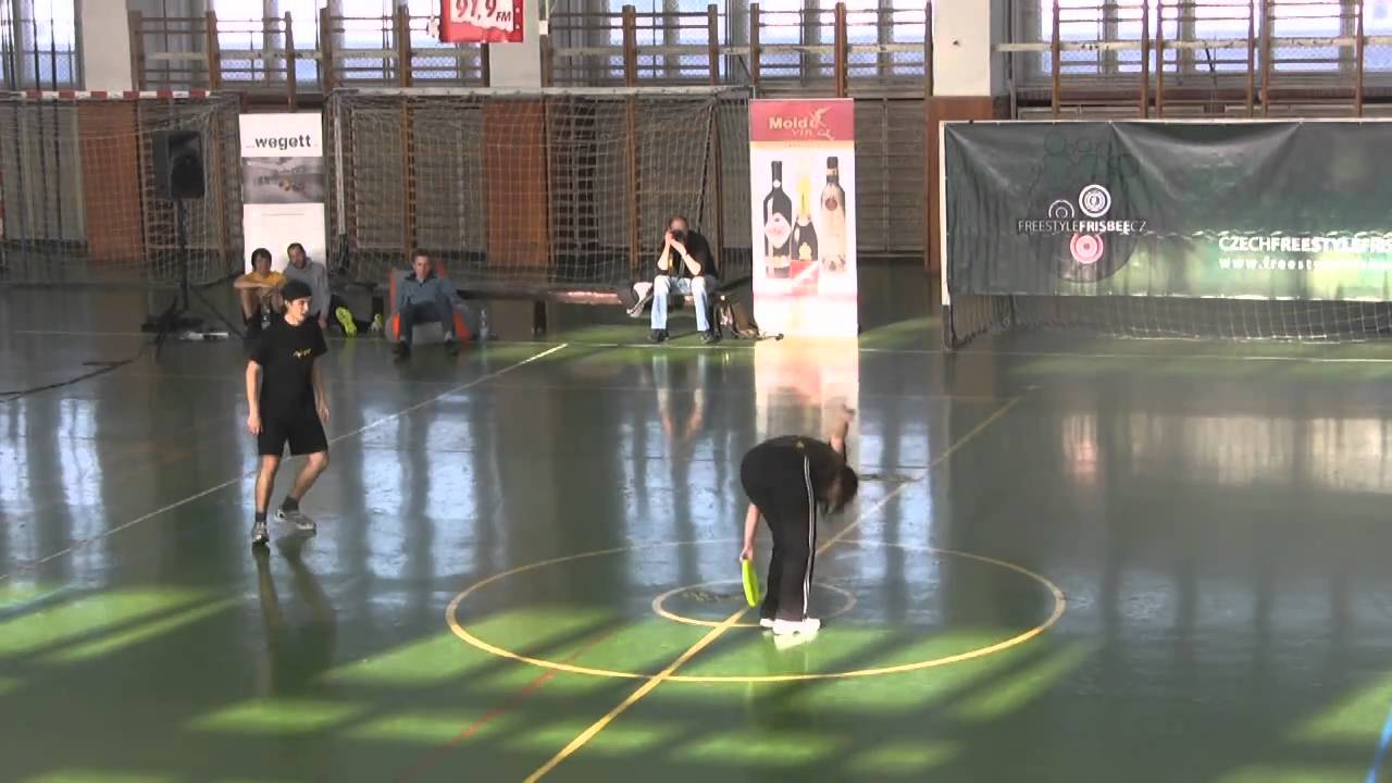 Frisbeer 2010 Catch collection 2 - Girl's power - YouTube