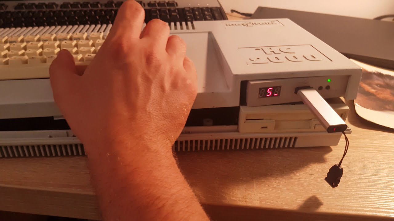 ICE Felix HC2000, Gotek, Flash Floppy - YouTube