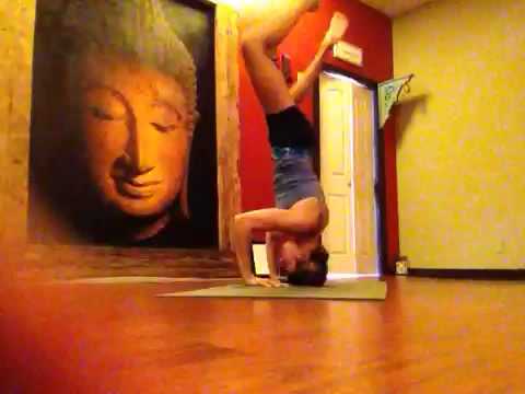 Christina martini Yoga - YouTube