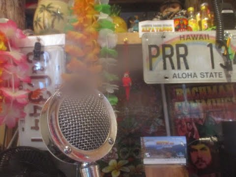 17WR25 Hawaiian Islands waving Aloha - YouTube