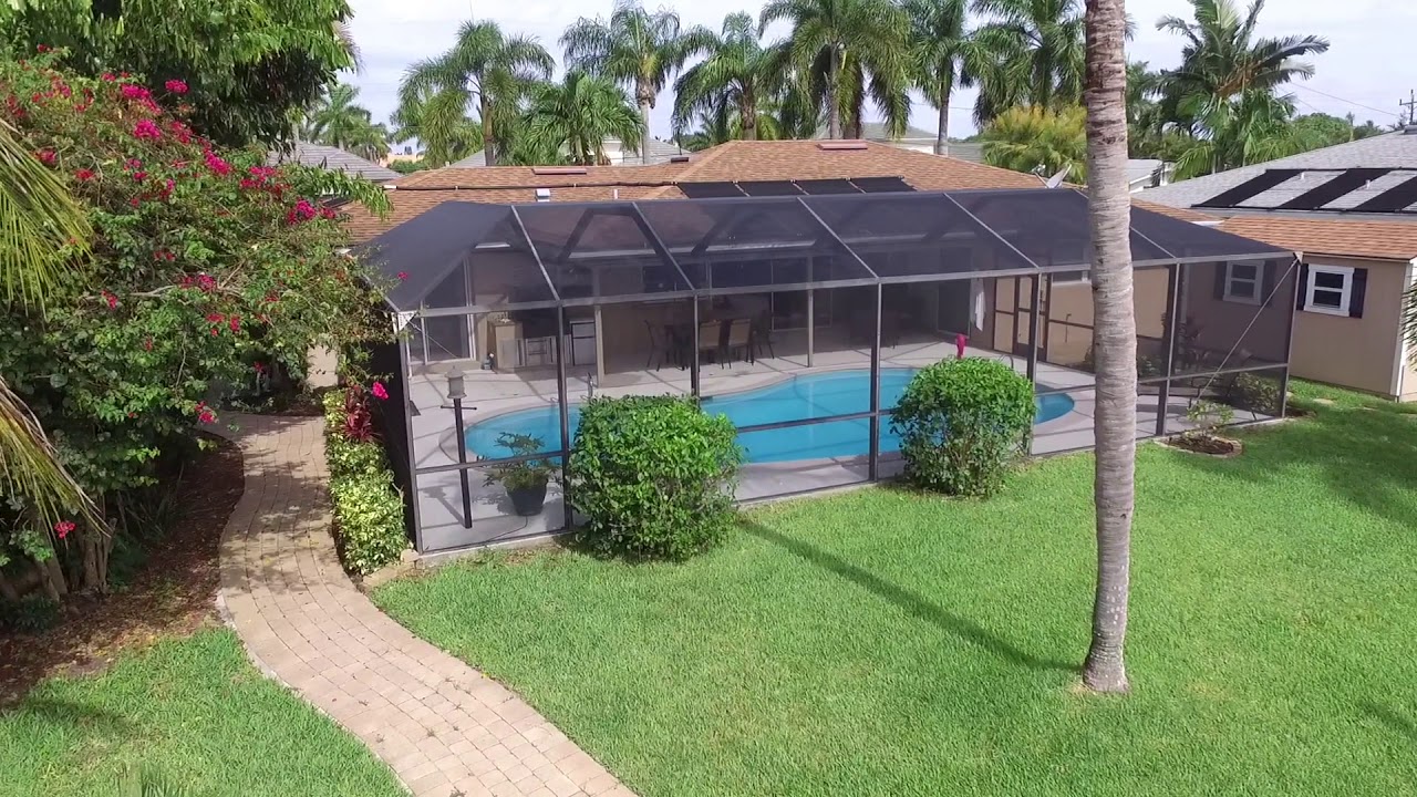 Take an outside look at Coral Palms Vacation Property! - YouTube