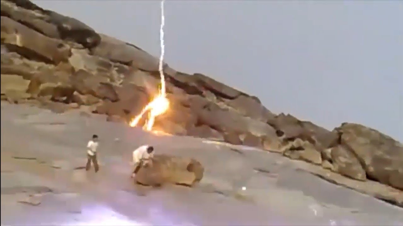 Near Death Lightning Strikes and Thunder Compilation - YouTube