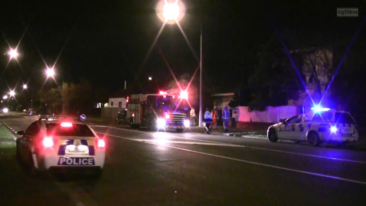 Police Car Arriving on Scene. - YouTube