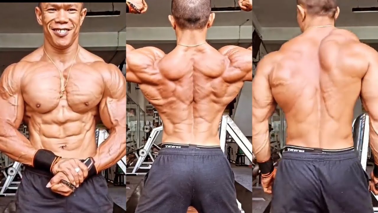 Indonesian bodybuilder showing off his back muscles. - YouTube
