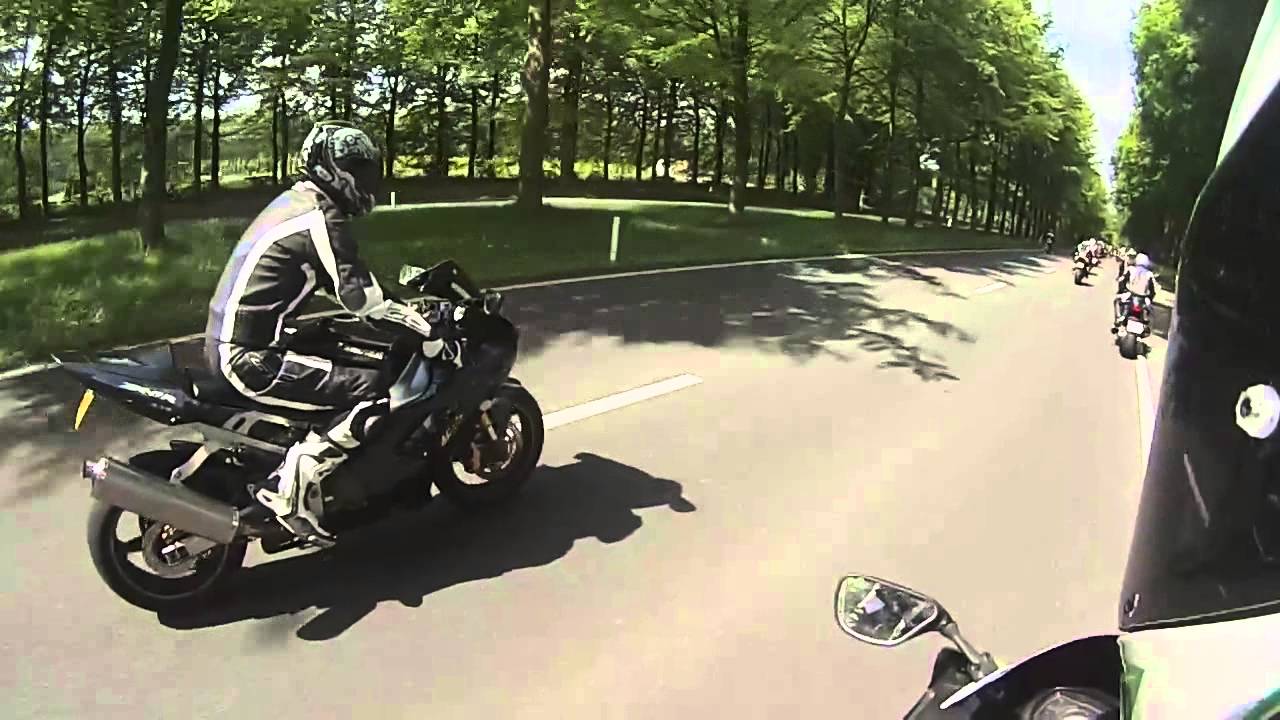 '04 Kawasaki Ninja Zx6r Wheelie - YouTube