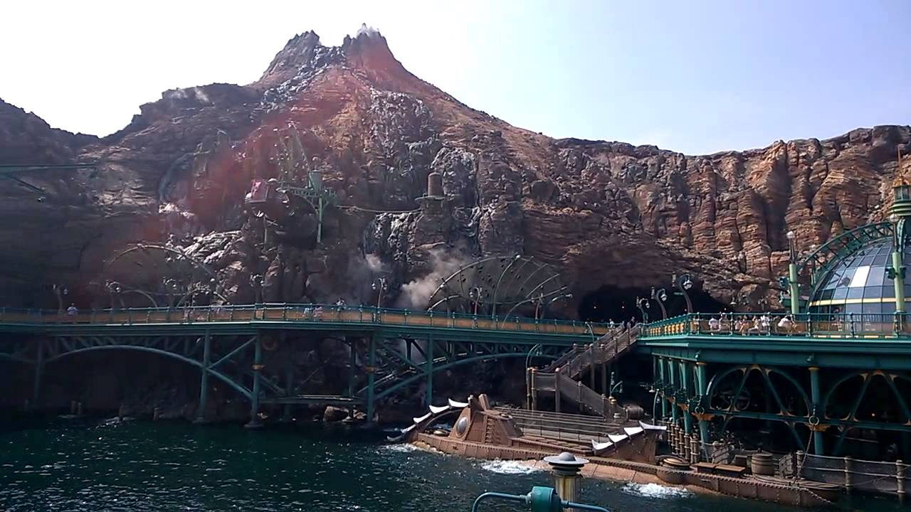 Tokyo Disney Sea - Vulcania - YouTube