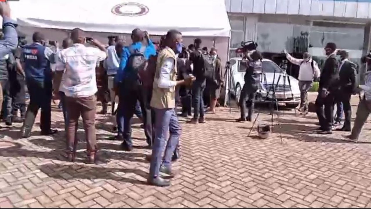 LIVE FROM COURT: NUP / PEOPLE POWER. CURRENT SITUATION - YouTube