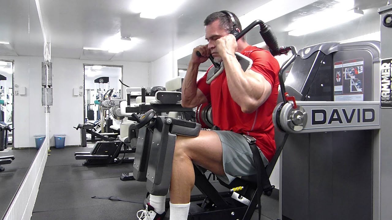 DAVID ABDOMINAL CRUNCH MACHINE. - YouTube