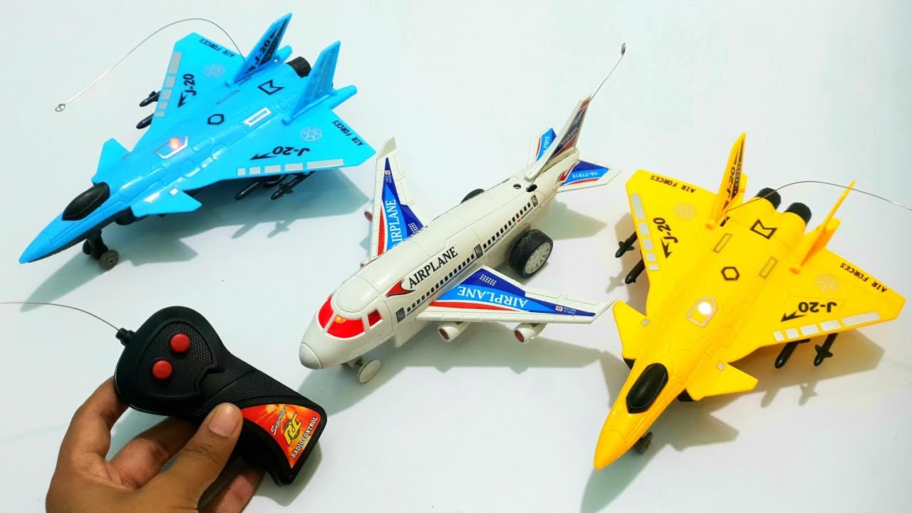 Radio-controlled airplane unboxing - YouTube