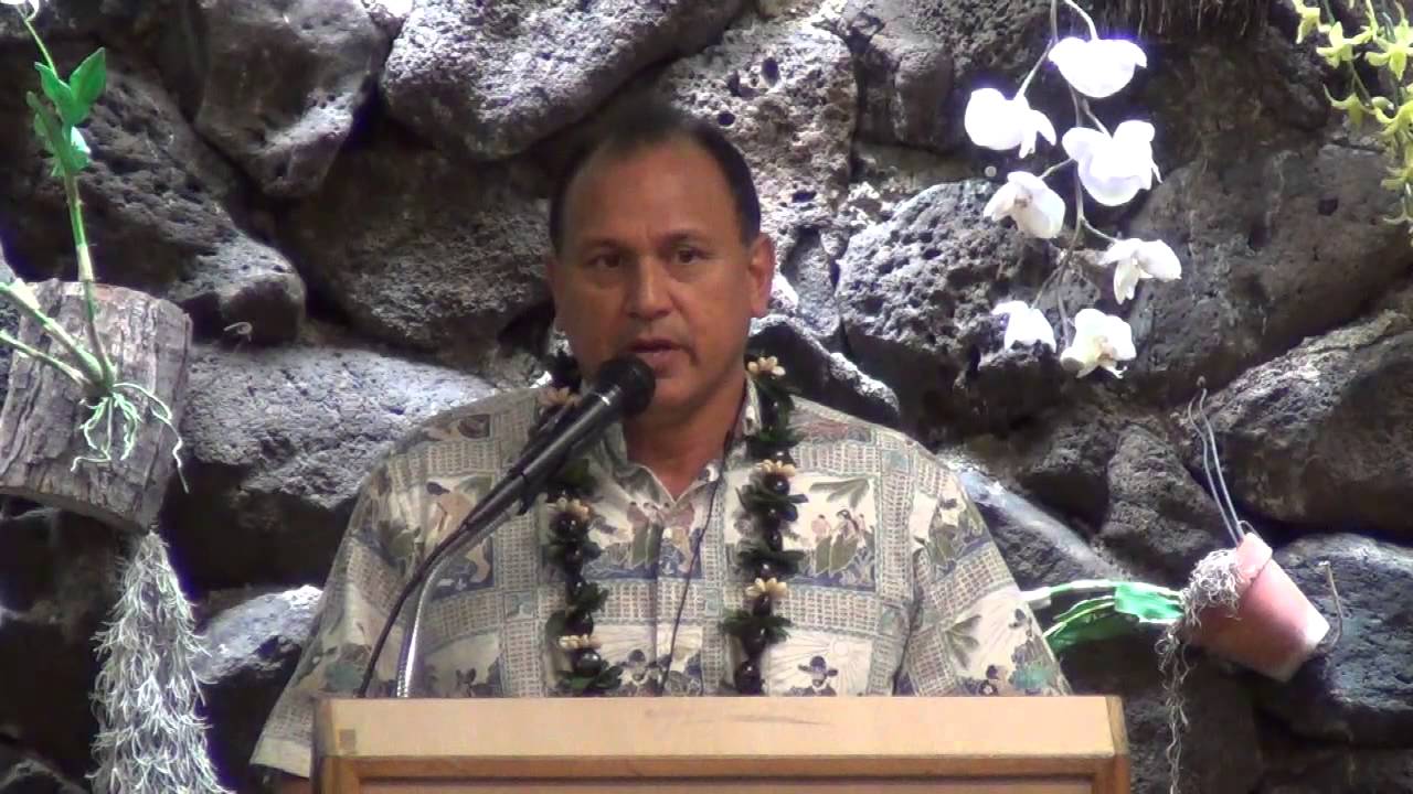 New Honolulu fire chief speaks to seniors of his Damien alma mater ...