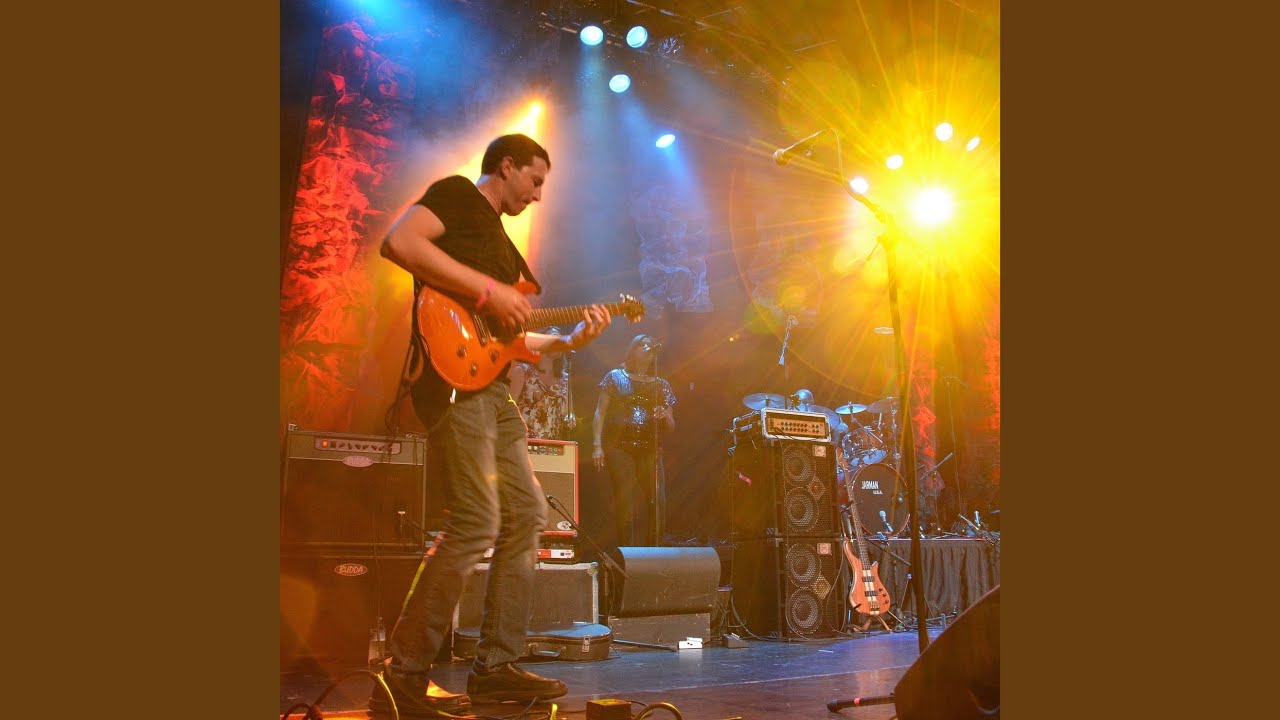 Yo Diggity - YouTube