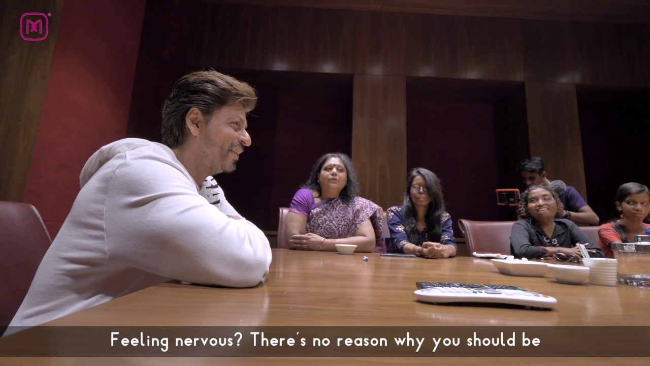 Mr. Shah Rukh Khan Meets Acid Attack Survivors #ToGETherTransformed - YouTube