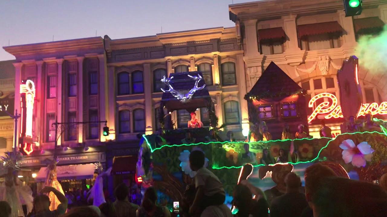 They got the floaters on the street! - YouTube