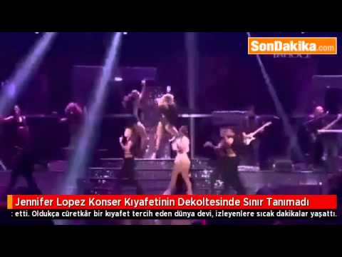 Jennifer Lopez Konser Kıyafetinin Dekoltesinde Sınır Tanımadı.mp4