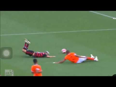 FOI PÊNALTI? Pênalti polêmico marcado sobre Ayrton Lucas. Flamengo x Nova Iguaçu