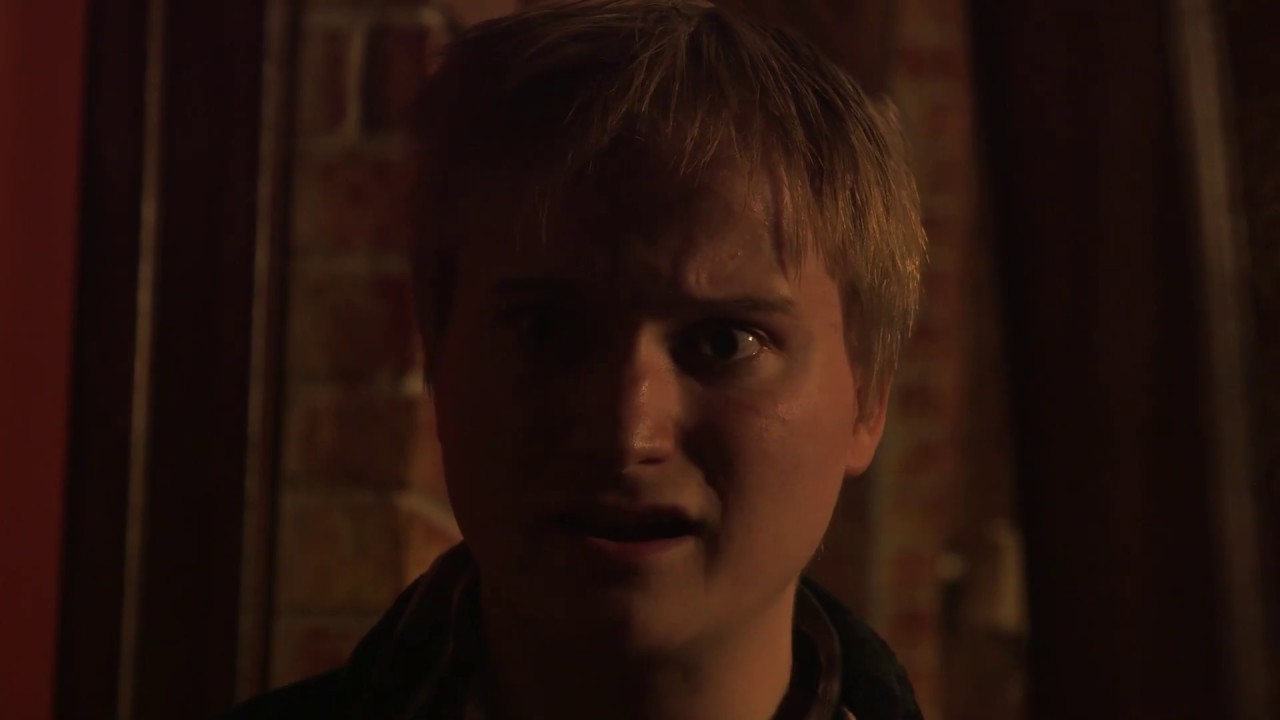 Spider-Man (2002) Mirror Scene Recreation (Cinematography Final) - YouTube
