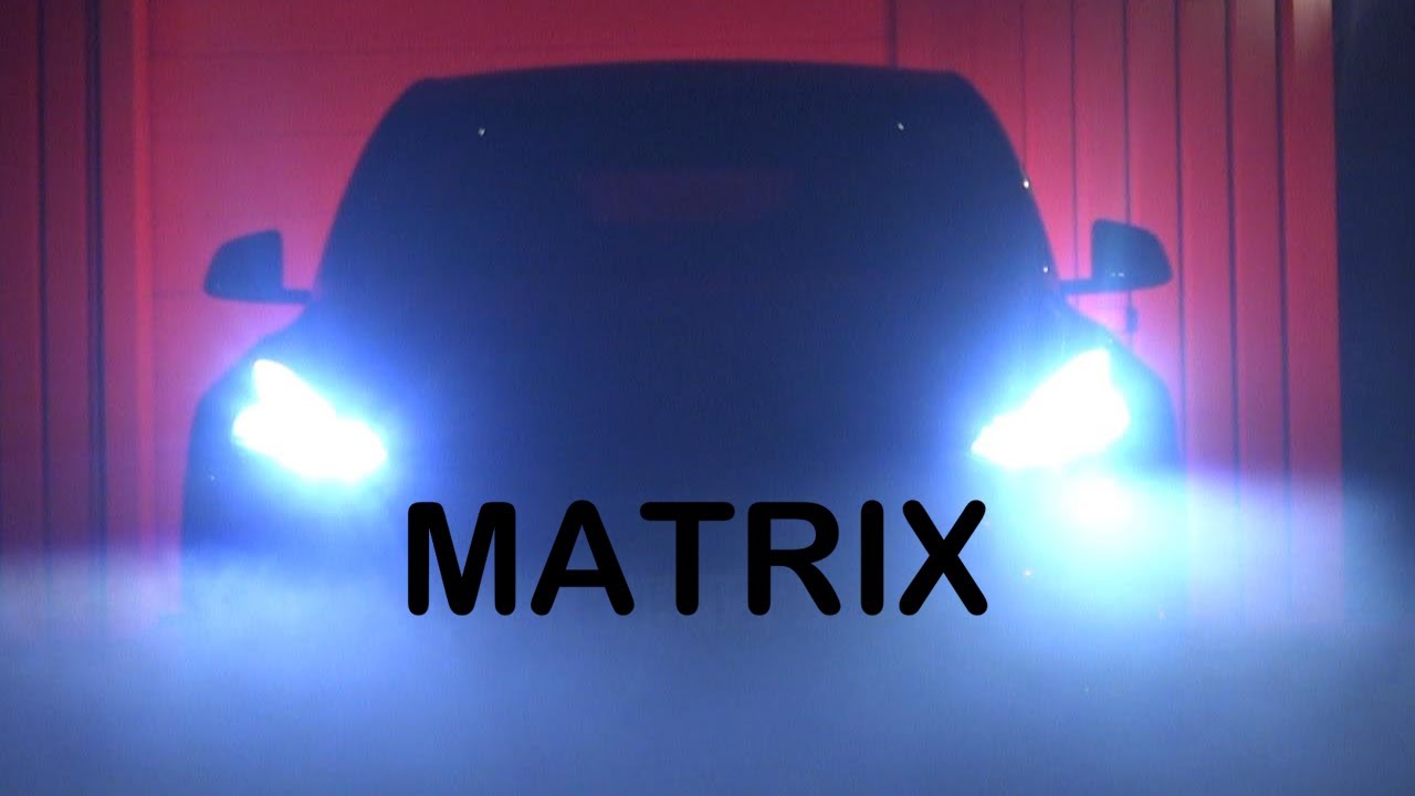 Model Y NOW with Adaptive Head Beams (Matrix) - YouTube