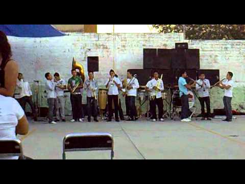 BANDA NUEVA KAMADA - YouTube