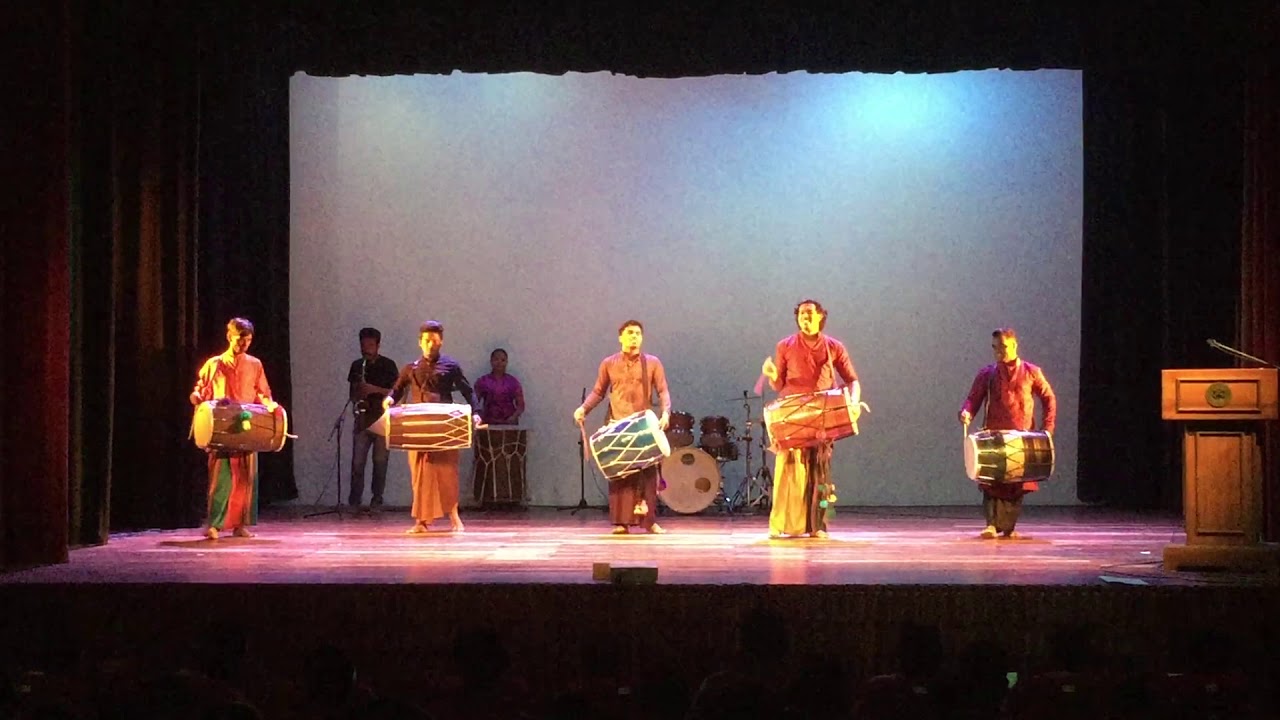 Indian dhol drum - YouTube