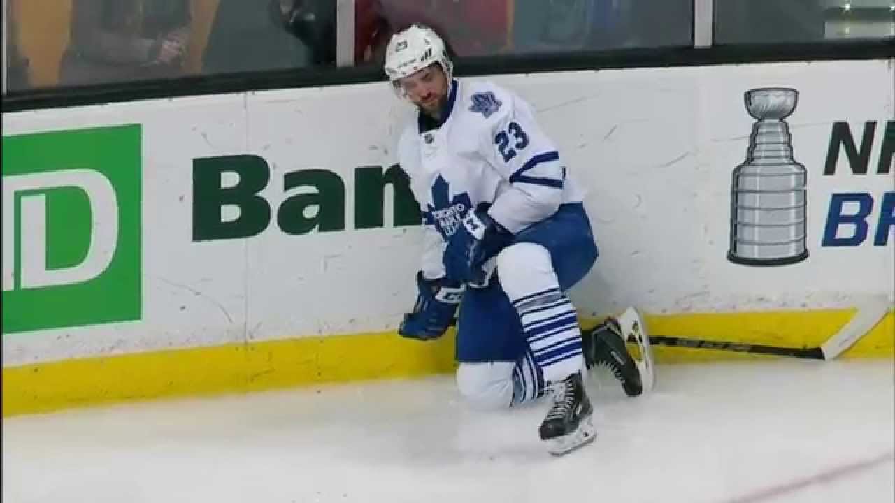 Gotta See It: Smith a bloody mess after Chara hit - YouTube