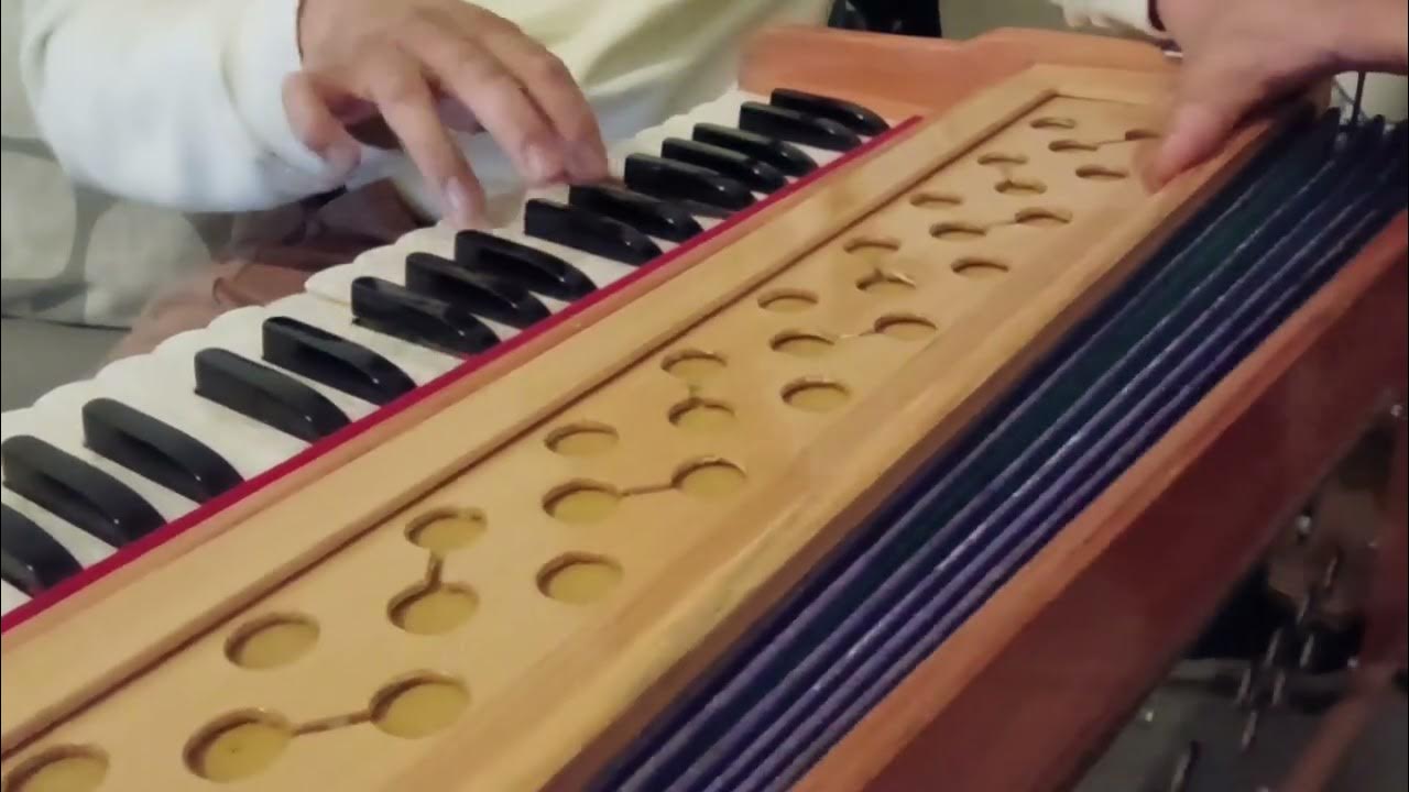 Mast Nazron Se | Ustad Nusrat Fateh Ali Khan | Harmonium by Mohammad Usman - YouTube