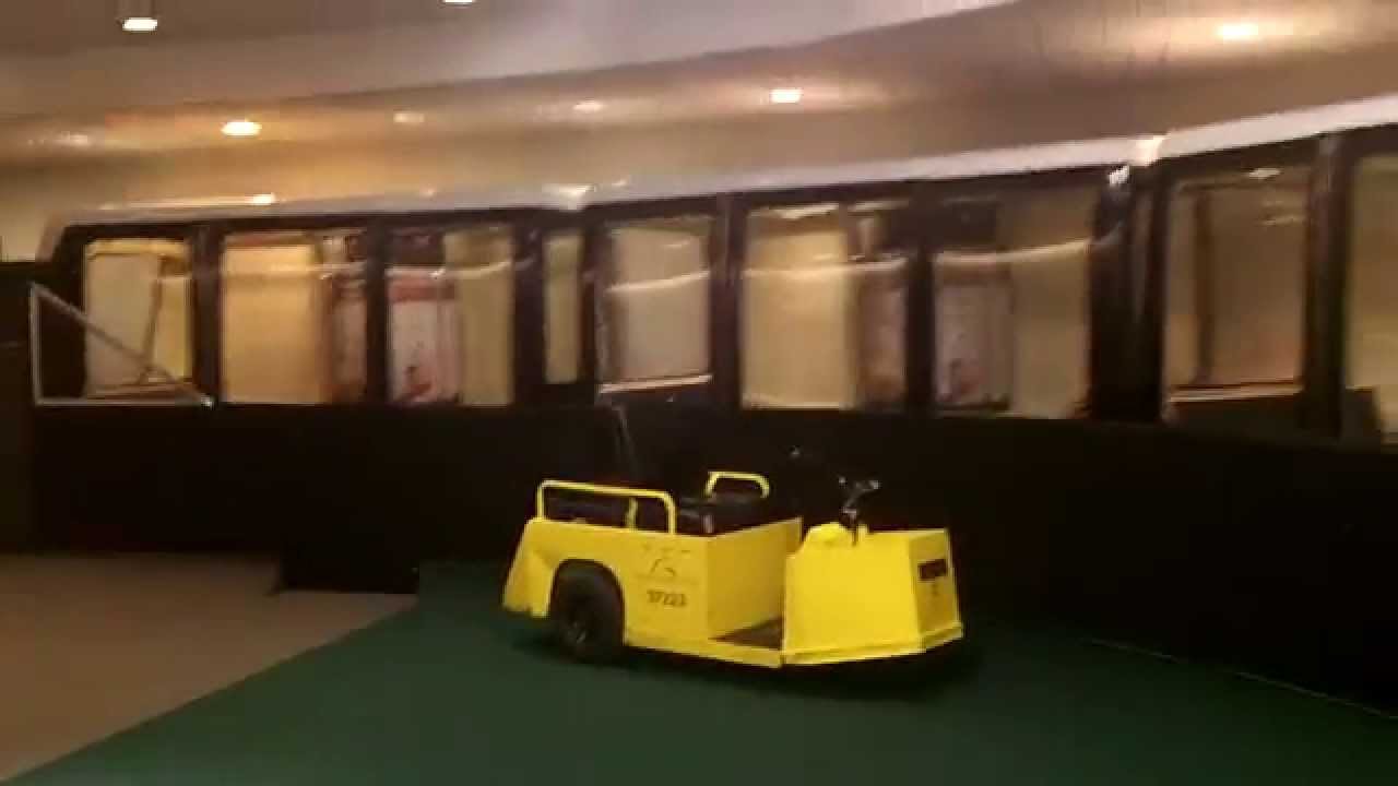 Part 2 Riding the Subway train back to Terminal A @ IAH Airport - YouTube