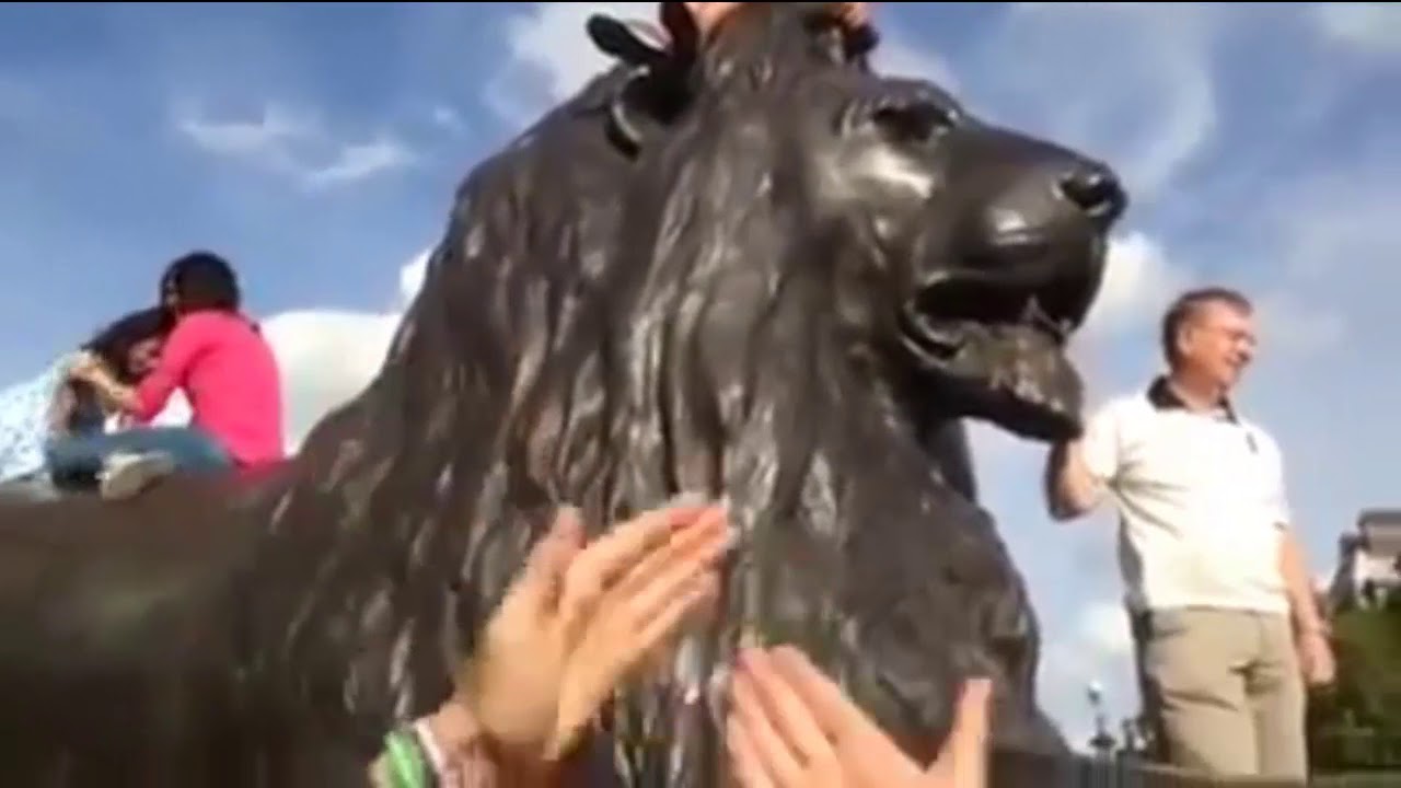 El primer vídeo de Álvaro Ojeda en Trafalgar Square - YouTube