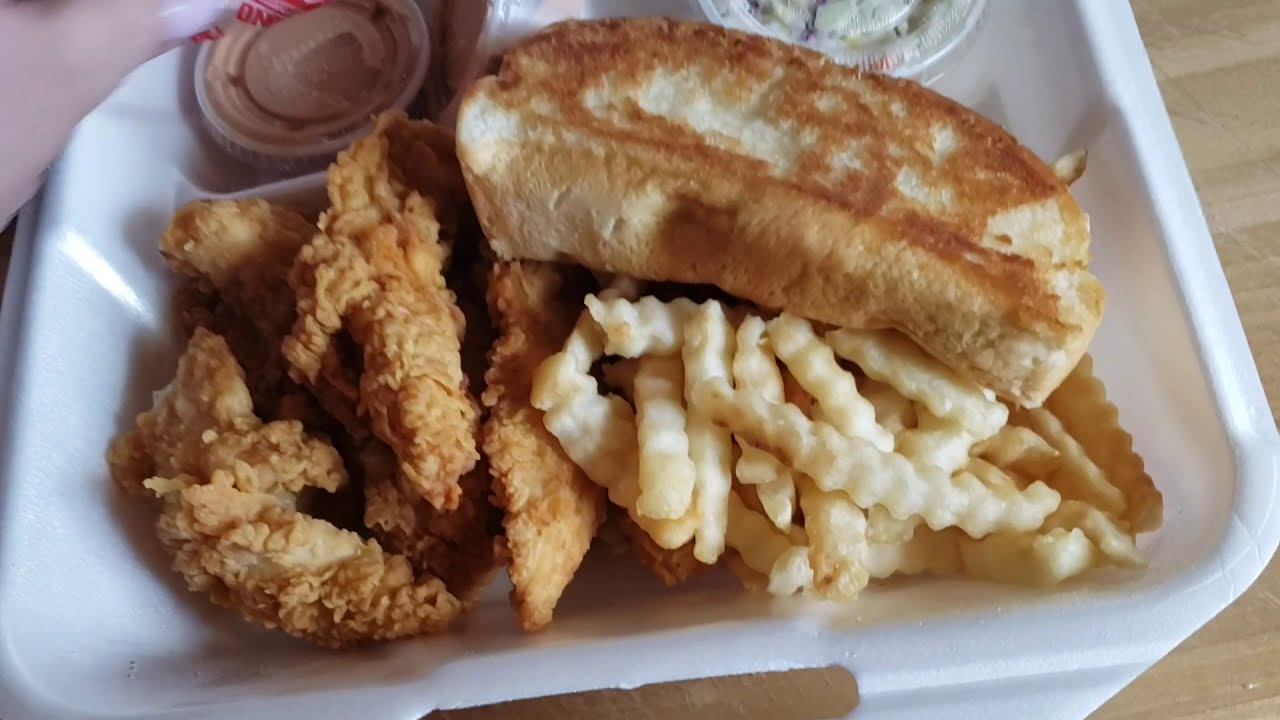 RAISING CANE'S CHICKEN FINGER MEAL - YouTube