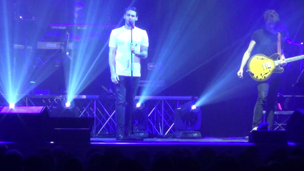 ALBERTO URSO - SOLO LIVE ORCHESTRA "PARLA PIU PIANO" - YouTube