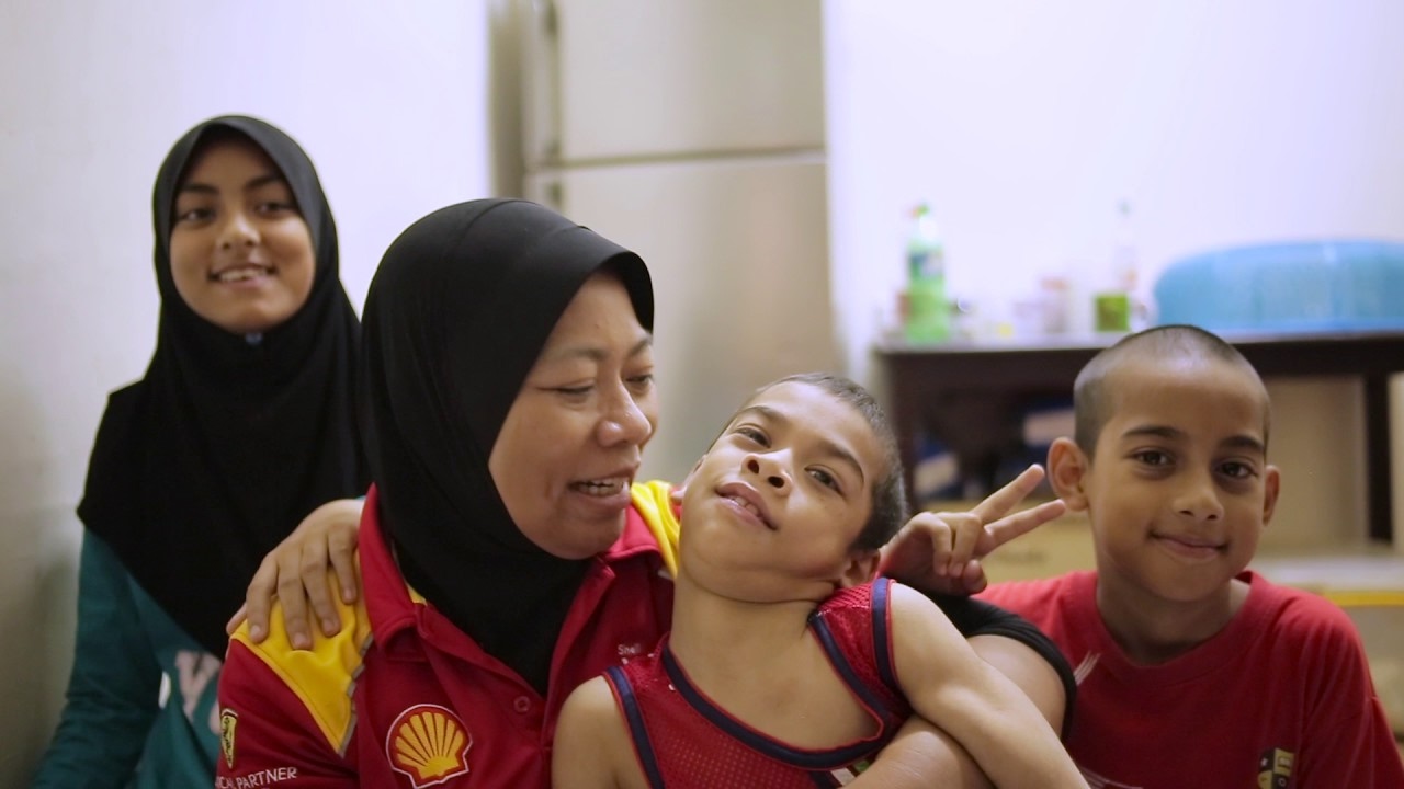 Shell Smiling Stars – Amira - YouTube