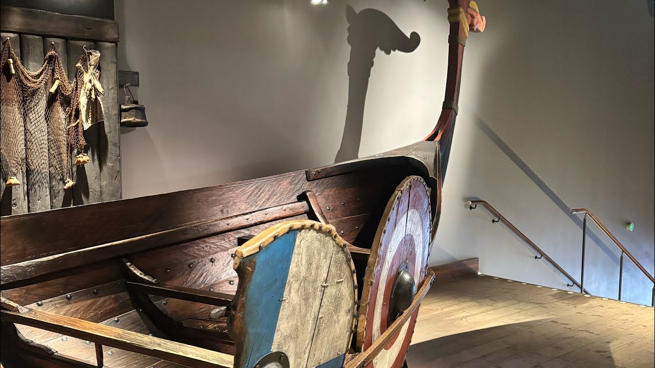 AHHHG ⚔️ Vikings day #4🇸🇪 - YouTube