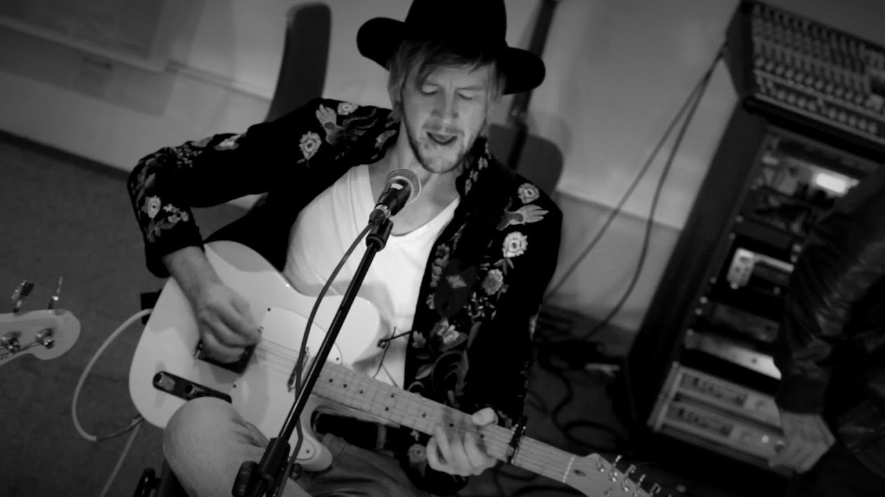 "If You See The Emptiness" - The Byson Family - YouTube