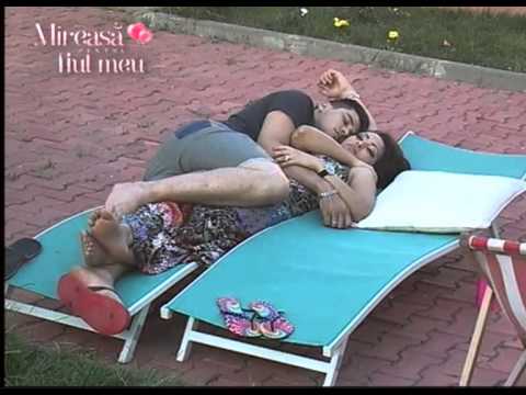 4 iulie -- Ray si Tina afara in curte , partea 1