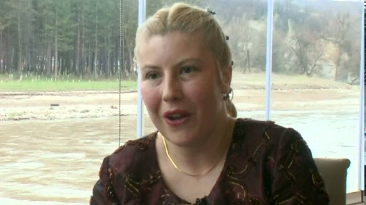 Dr. Azra Kadić - intervju Magazin plus - YouTube