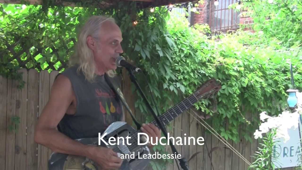 Kent Duchaine at DanielDay Gallery singing about Florida Keys 1080p ...