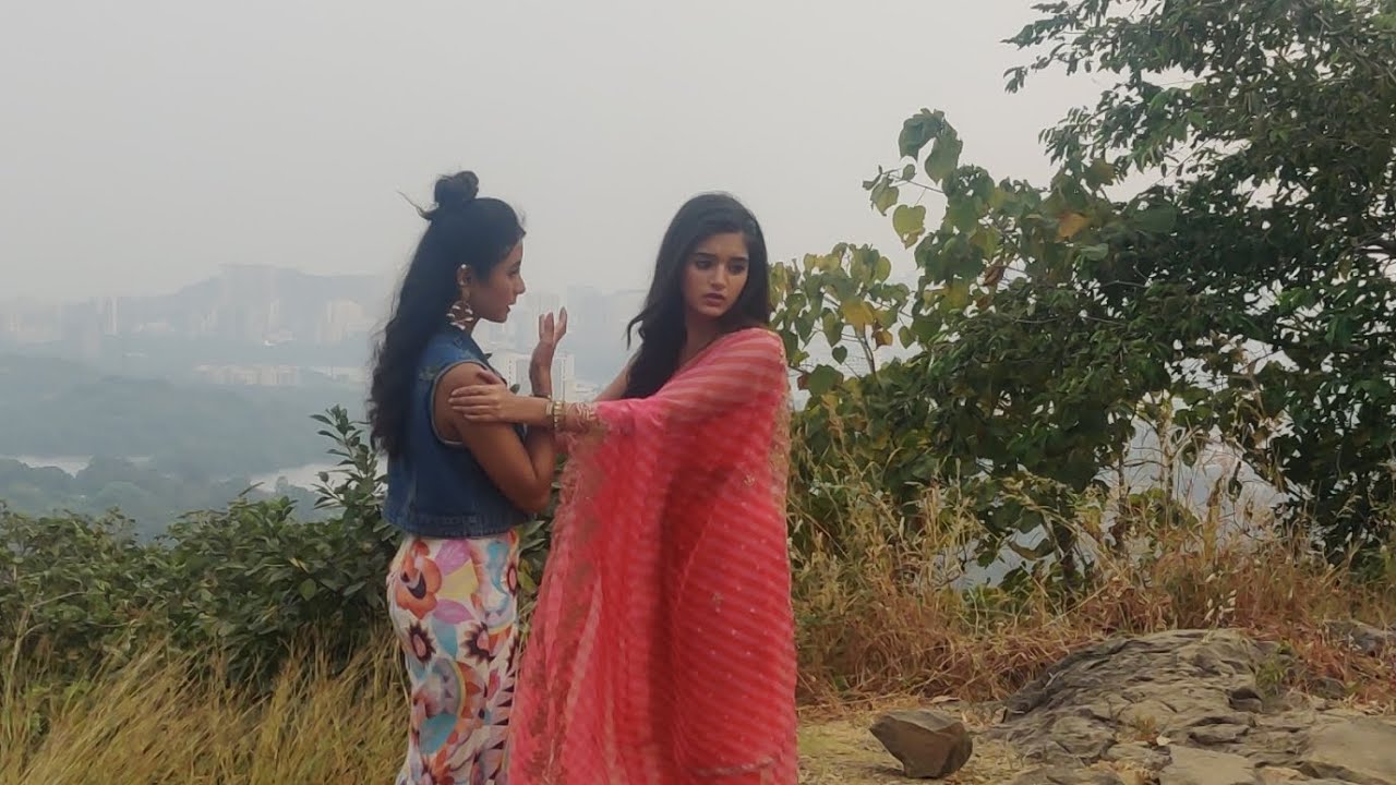pandya store || on location || Natasha aur Isha me hui conversation ...
