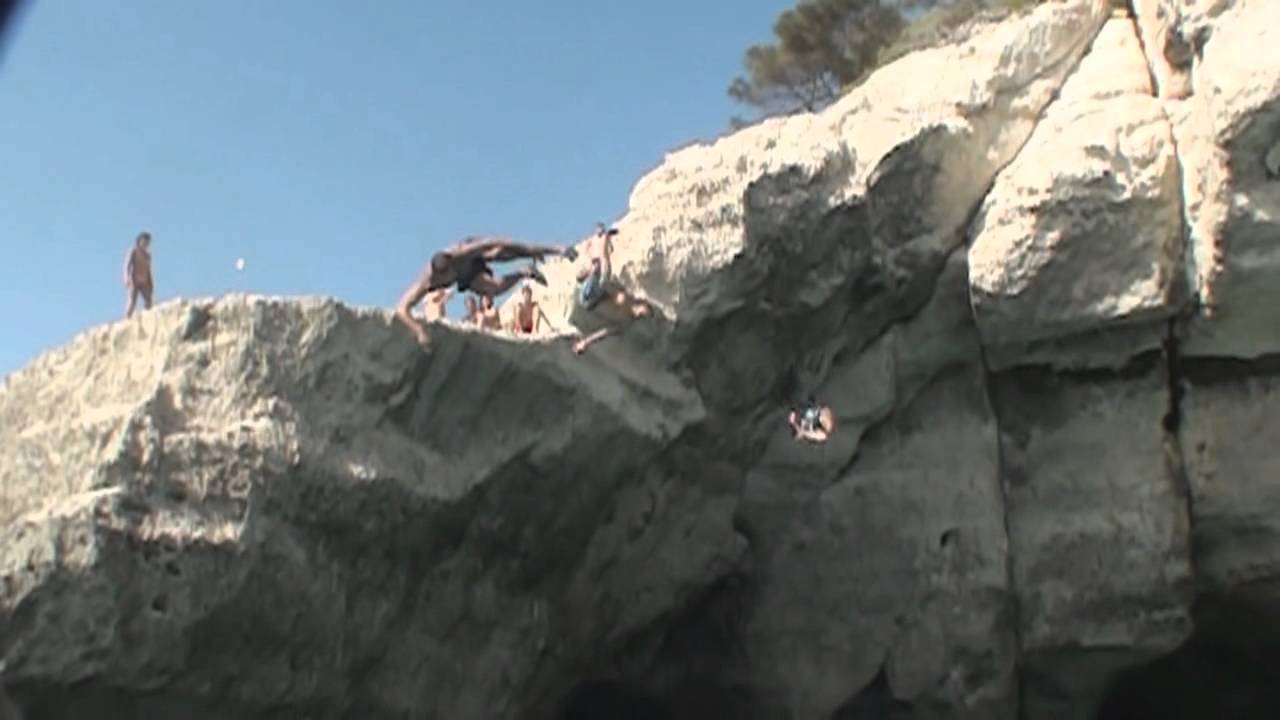 Menorca Cliff Jumping 12' - YouTube