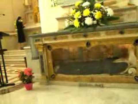 The Incorupt Body of St. Catherine Laboure - YouTube